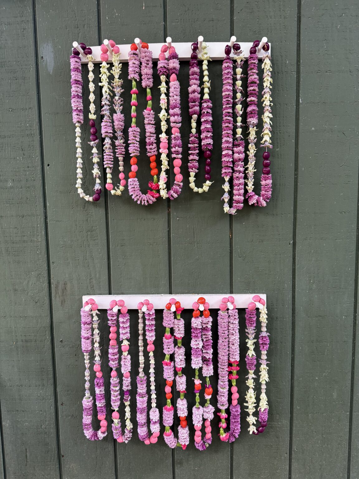 Custom Leis to Order - Loulu Palm Event Equipment Rental